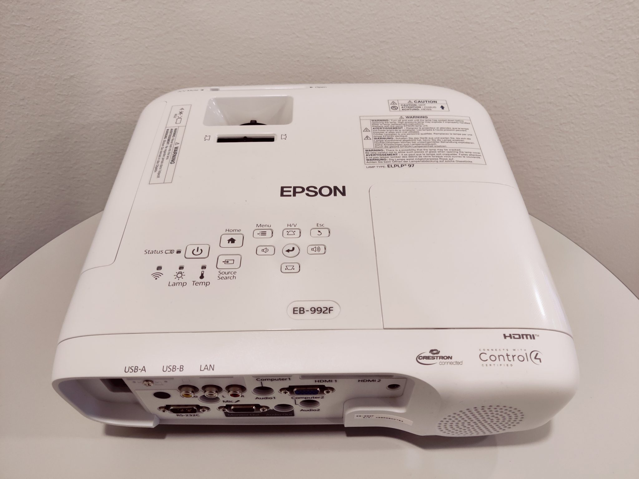 Testissä Epson EB-992F – suuri kuva pienessä paketissa | Teknavi.fi